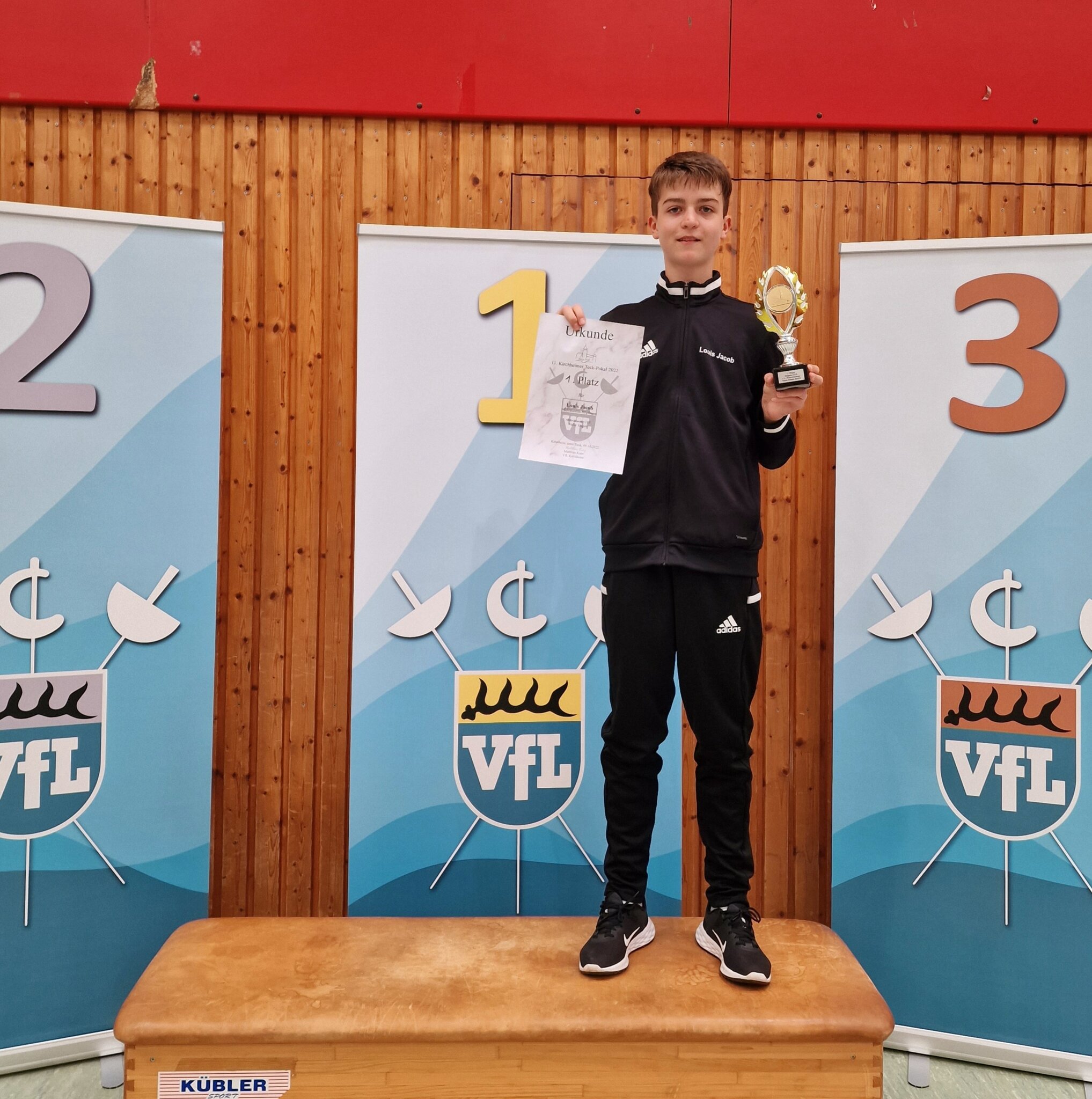 Fechtclub Hardheim-Höpfingen: Louis Jacob holt Gold beim 11.Kirchheimer ...