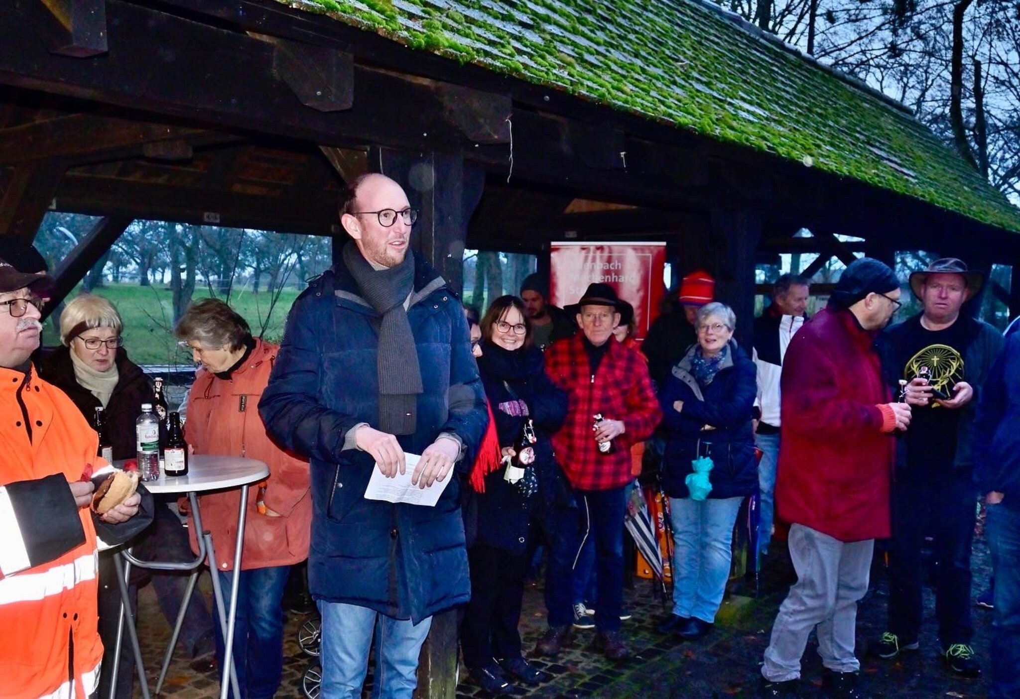 Winter-Grillen im Franziskuspark Streit: Bürgergespräche bei Bier und ...