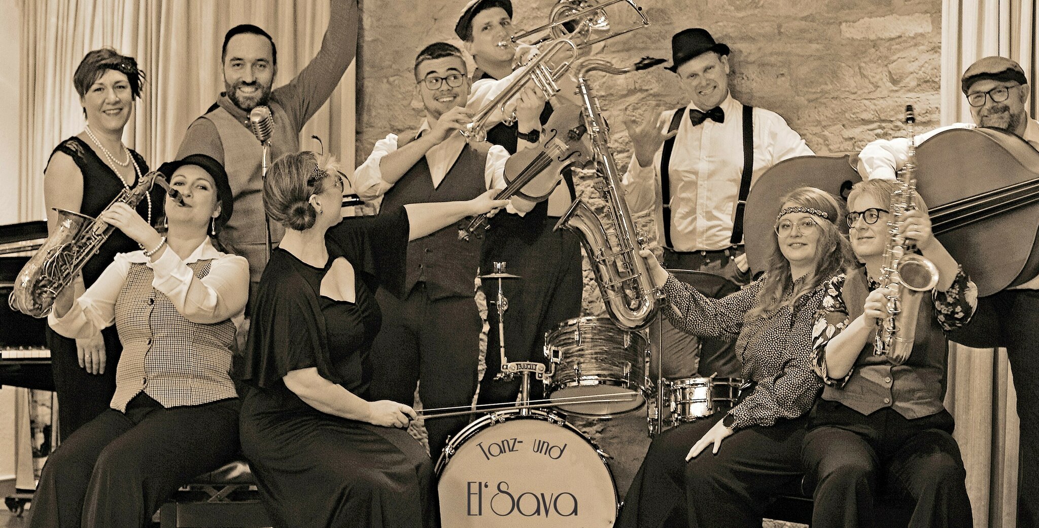 Tanz- und Salonorchester El'Sava im "Beavers": Eine Reise in die ...