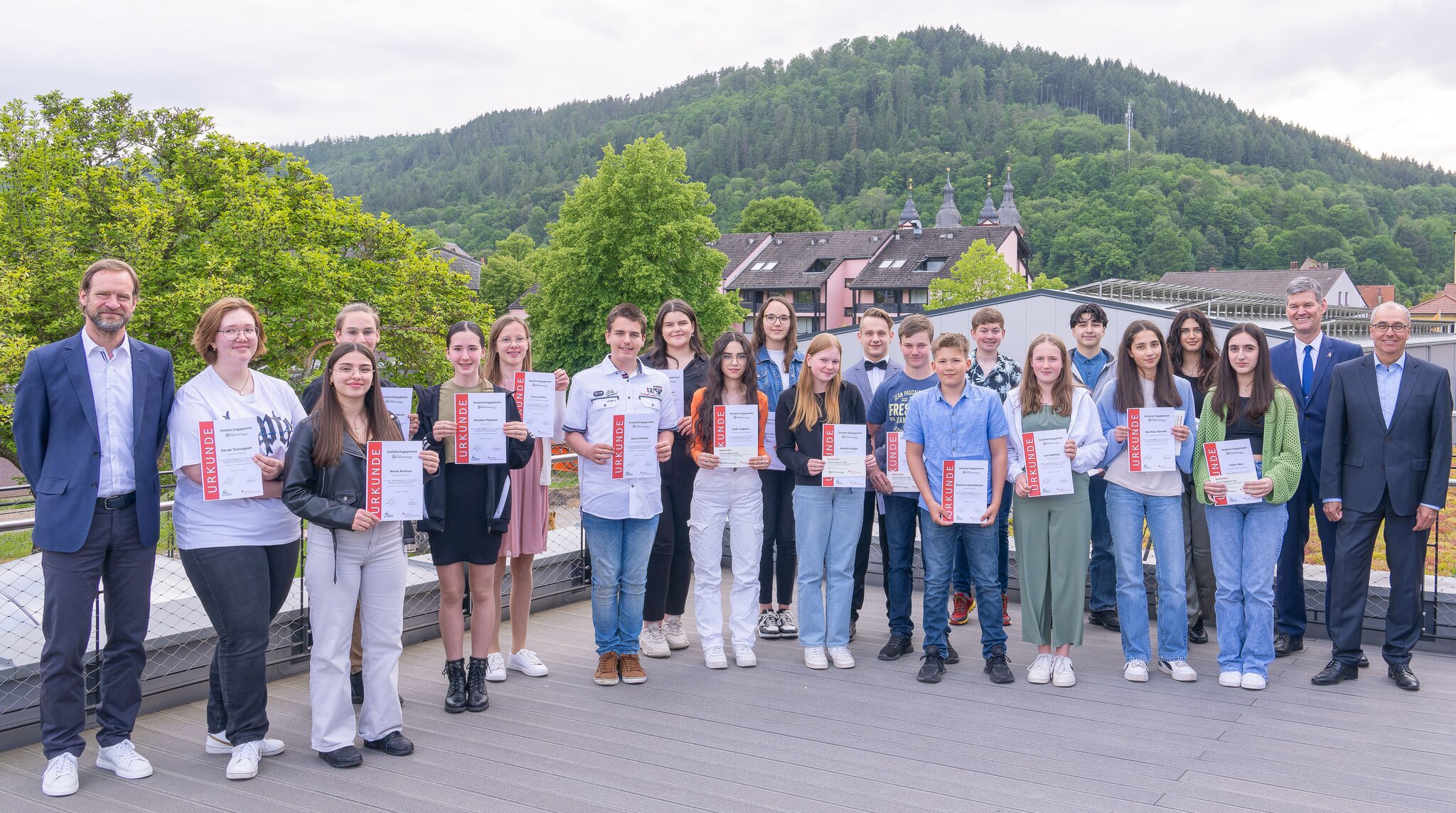 Dank für soziales Engagement: Sozialen Einsatz in Mittelschulen ...