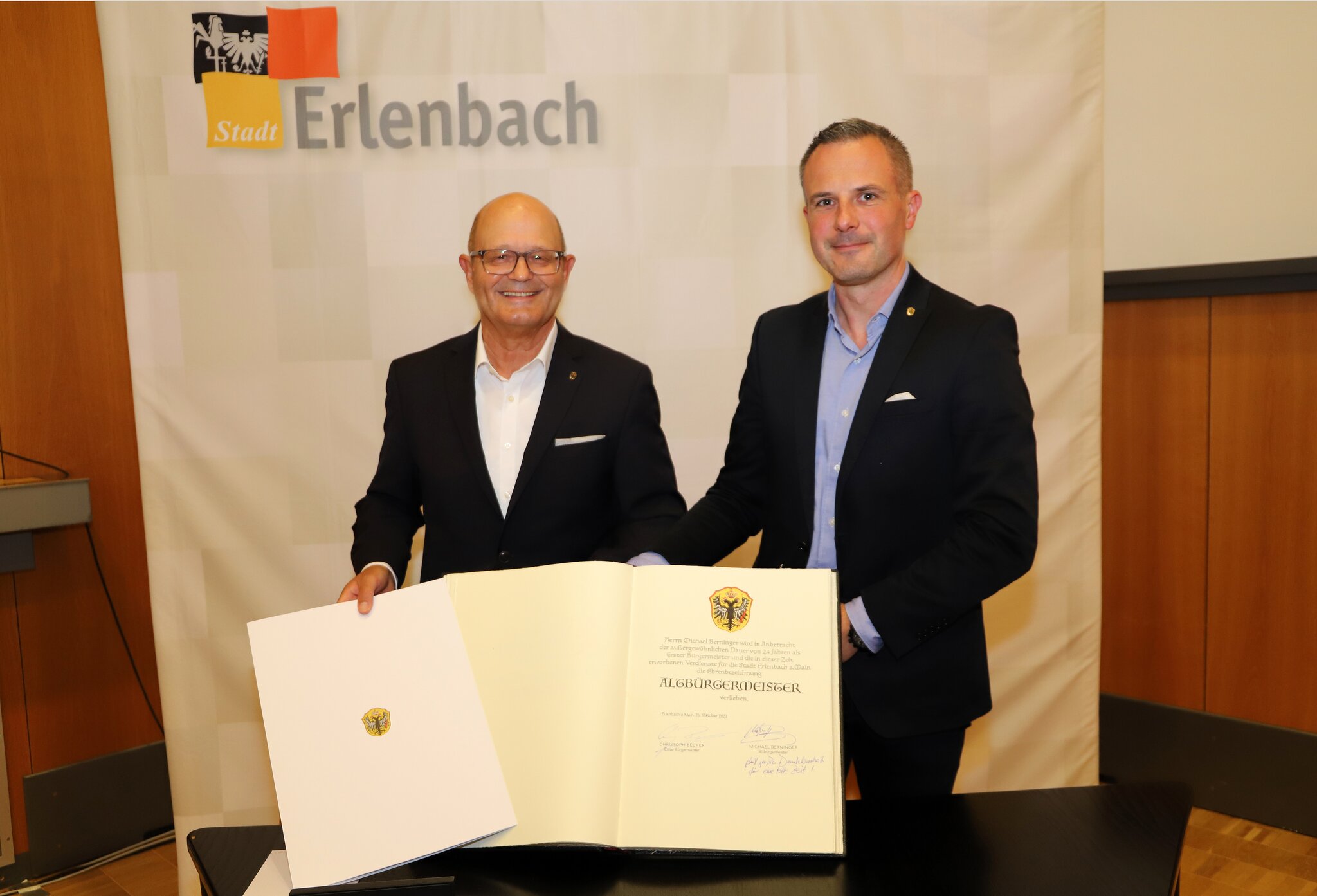 Stadt Erlenbach a. Main: Michael Berninger erhält Titel Altbürgermeister - Erlenbach a.Main
