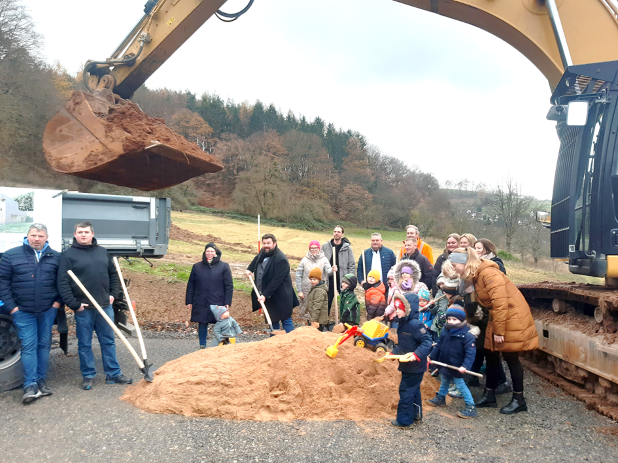 Gemeinde Leidersbach: Spatenstich - Neubau Kindertagesstätte ...