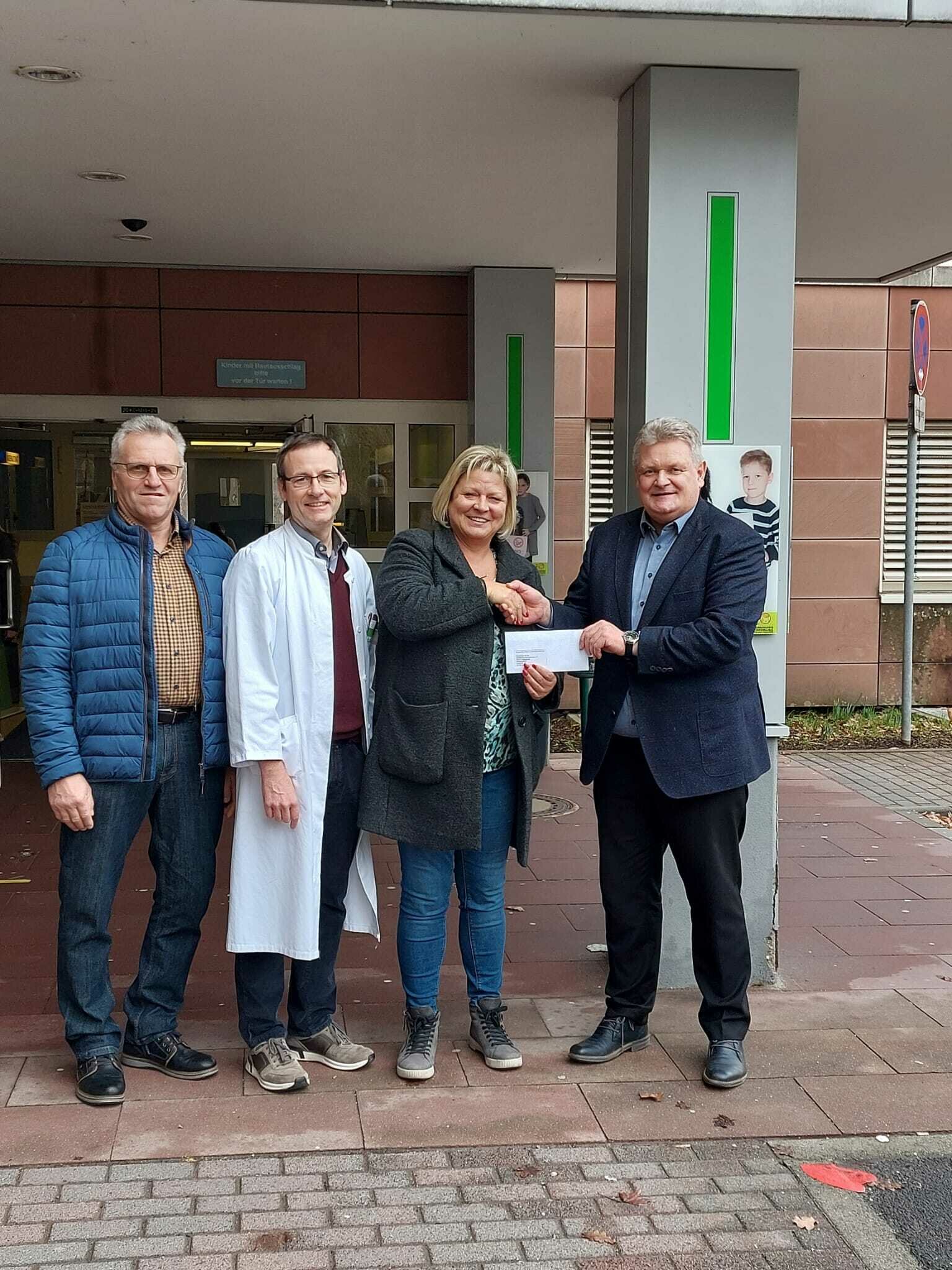 Spendenübergabe: Musikverein „Spessartklang“ Hobbach spendet 700 Euro ...