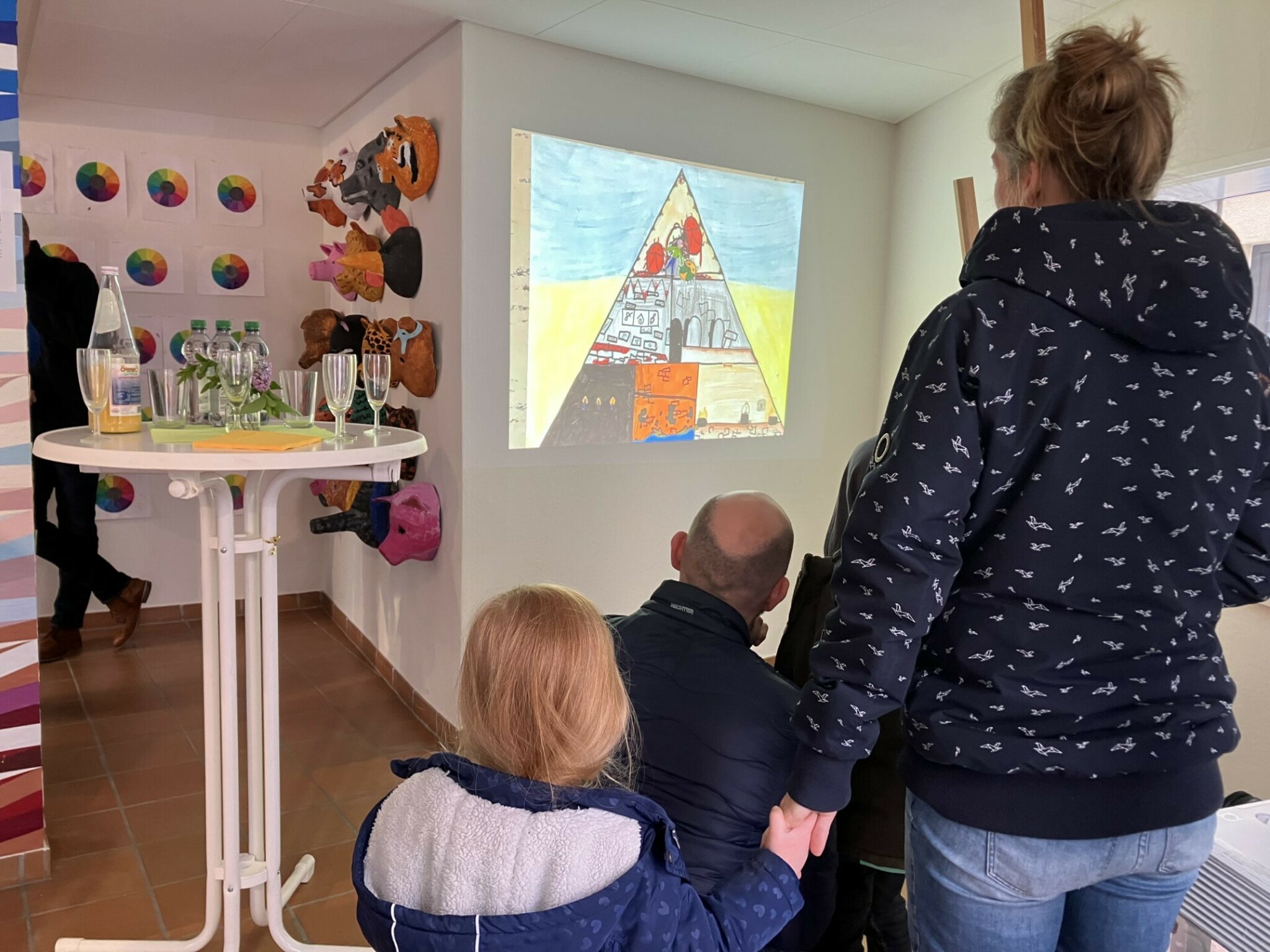 Kunst für Groß und Klein: Ausstellung „(Lebens-)Räume“ in der ...