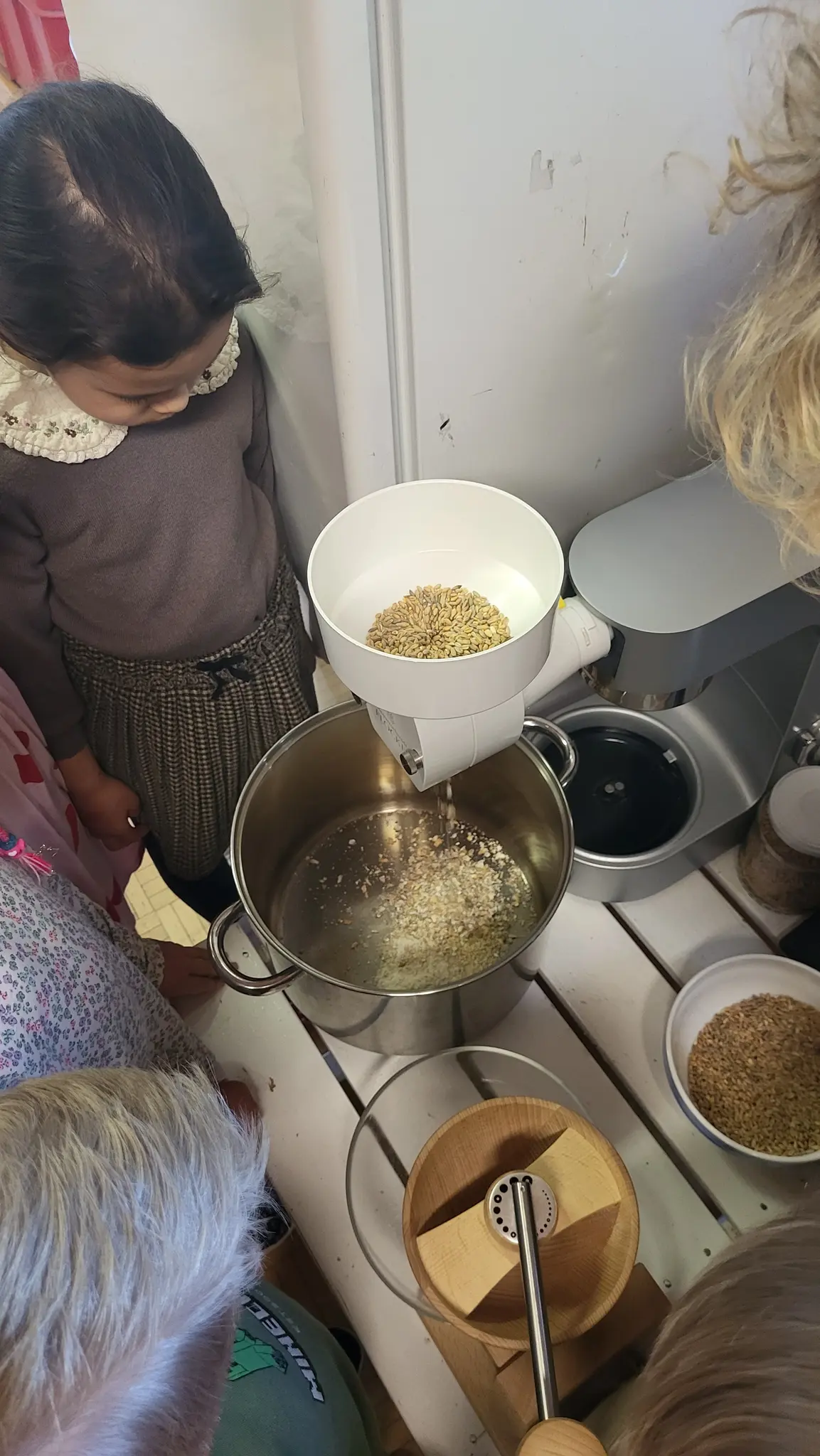 Haus für Kinder Sulzbach: Gesunde Ernährung mit den Vorschulkindern