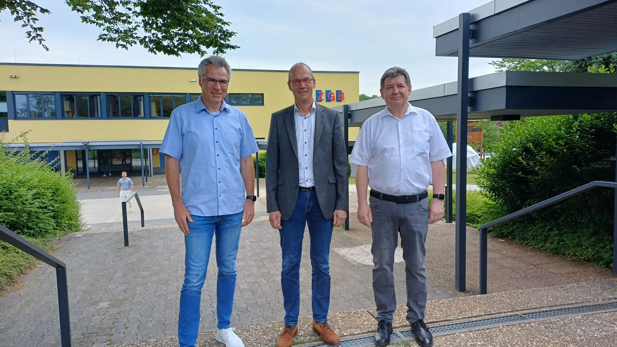 Zentralgewerbeschule Buchen: 25 Jahre im Dienst der Bildung: Zwei ...
